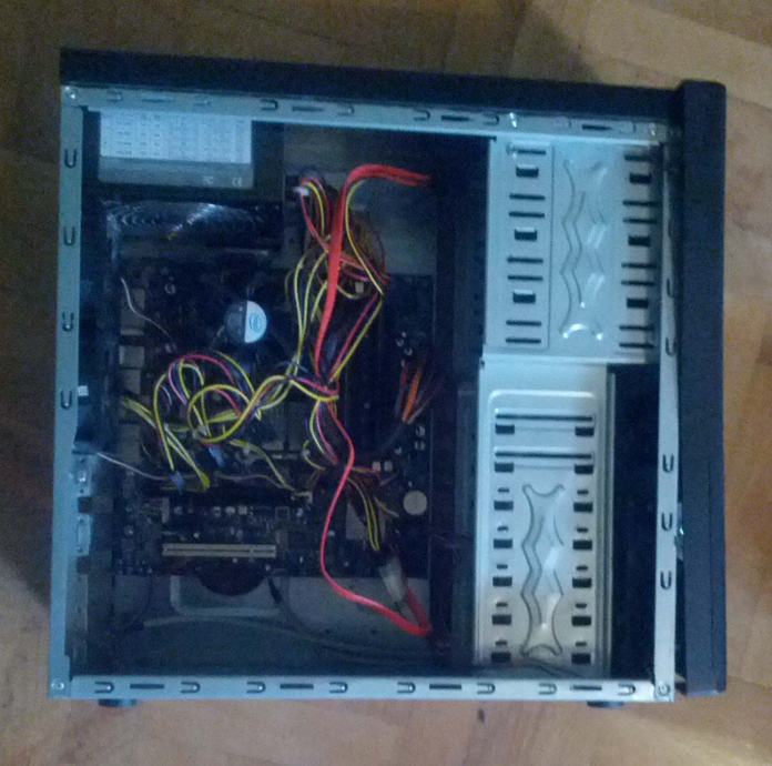 PC / RAM4GB / 2TB / Intel Core2 Duo