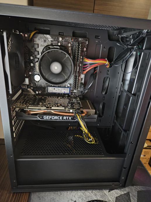 PC: RYZEN 5 3600/16GB/B450M/NVME 500GB/700W/WIN 11