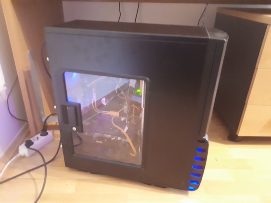 PC set (SSD, Intel Q6600, Nvidia GTX 750 Ti, Orginal Win 10, Acer mon)