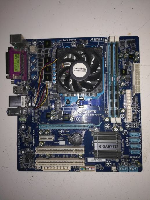 Ploča,procesor i memorija