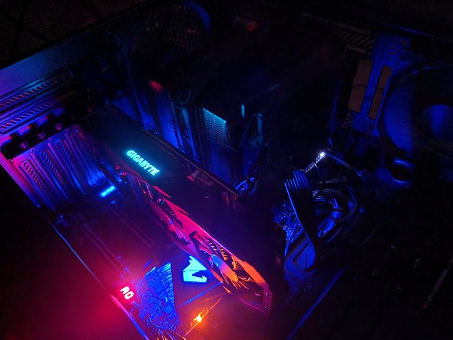 Prodajem gaming PC Intel I9900k 5ghz