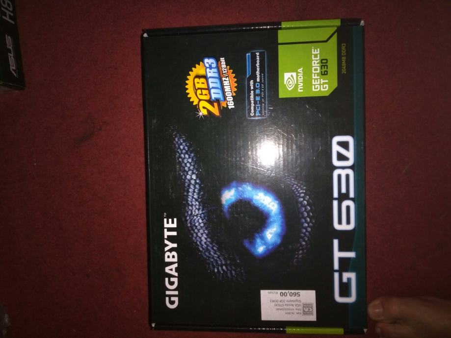 Prodajem komp malo korišten