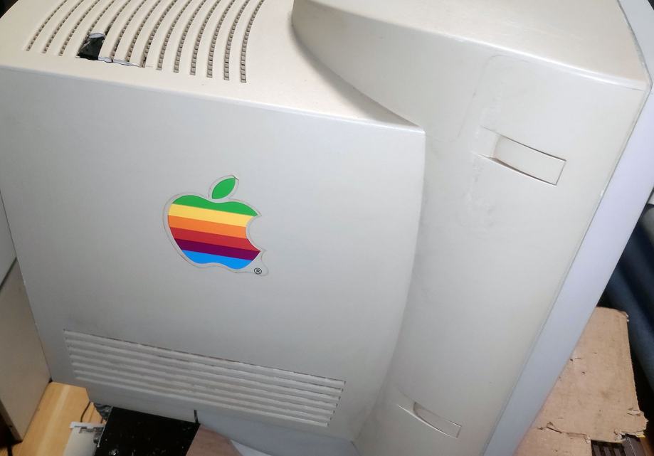 Retro APPLE POWERPC Power Macintosh 5500/225 i tipkovnica