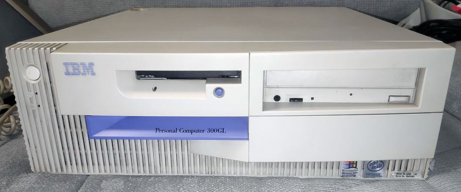 Retro IBM PC 300GL 300 GL 6288 - Celeron 433 mhz 128mb