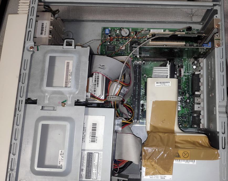 Retro IBM PC 300GL 300 GL 6563 Pentium III 600 mhz 256mb Savage 4 PRO