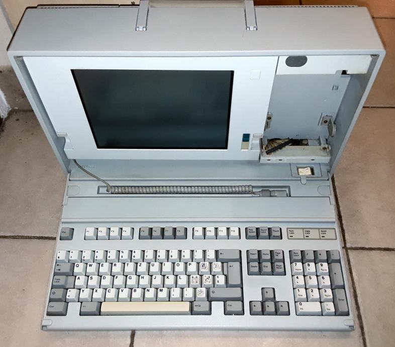 Retro PC (88/89.) IBM PS/2 P70-386 386 20 mhz 64 mb ram ... Vintage