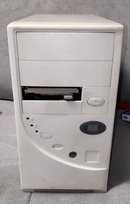 Retro PC konfiguracija Intel 133 mhz Socket 7 S3 Windows 95