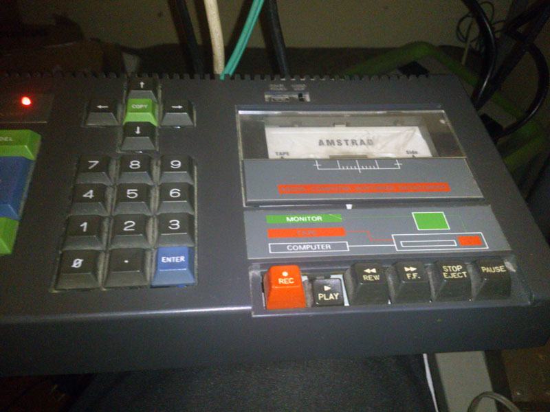 RETRO računalo 8-bitno Amstrad CPC 464 + zeleni original GT65 monitor