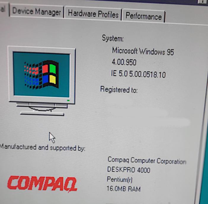 Retro računalo PC COMPAQ DESKPRO 4000 - Intel 133 16 Cirrus Logic