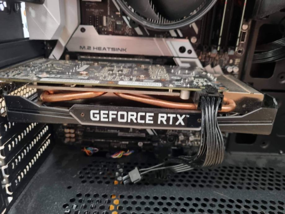 Ryzen 7 2700 / RTX 2060 6GB / 16GB RAM / SSD + HDD