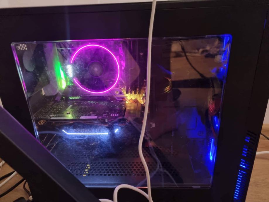 Ryzen 7 2700 / RTX 2060 6GB / 16GB RAM / SSD + HDD
