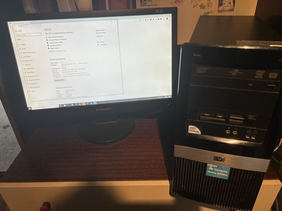 Stolno Računalo HP Pro 3010 MT s monitorom Samsung 22 wide