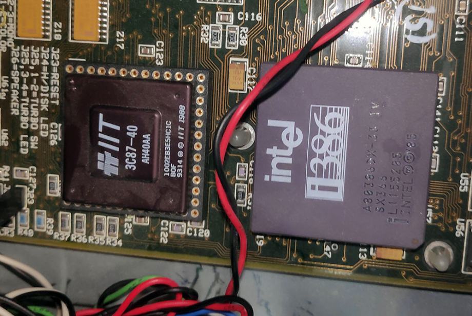 Top retro konfiguracija Intel 386 DX 33 IV s koprocesorom desktop PC