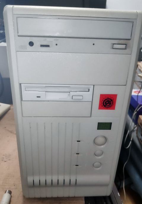 Top retro PC konfiguracija Cyrix 486 DX4 100mhz zvučna ESS Trident PCI
