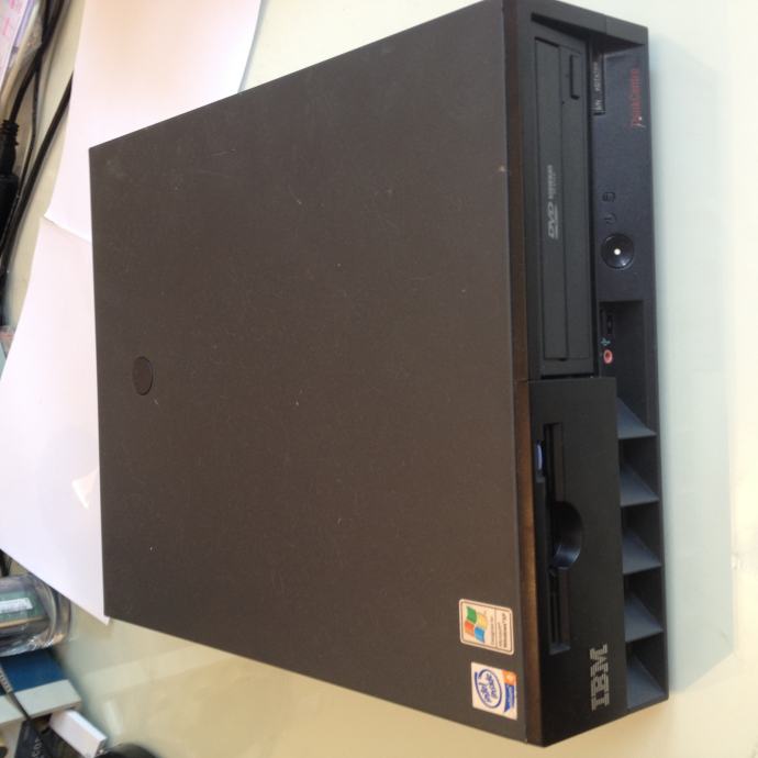 IBM Lenovo ThinkCentre S50 (80 GB, Intel Pentium 4, 3 GHz, 1 GB)