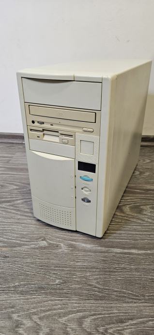 Vintage Retro PC Intel Pentium 200Mhz with 3DFx Voodoo Monster 4Mb