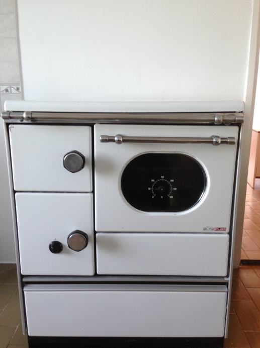 Alfa plamen pec- sporet