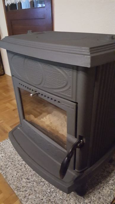 Kamin pec Amiti Plamen na drva