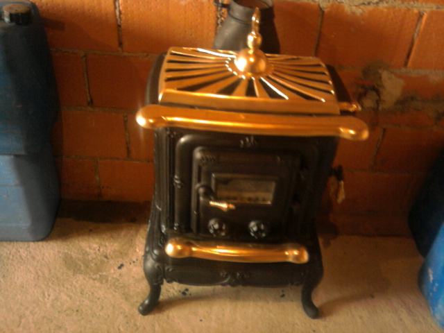 Pec na drva Parlor Stove