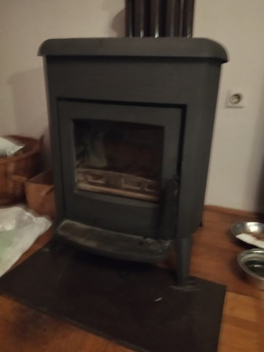 Peć (kamin) na drva- PLAMEN Amity 3