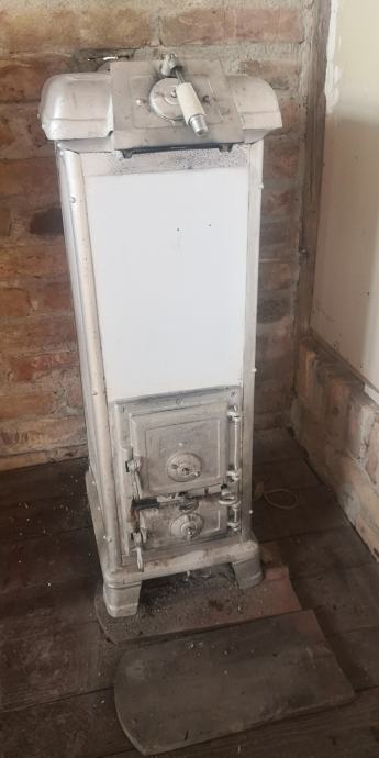 Plamen kraljica peći