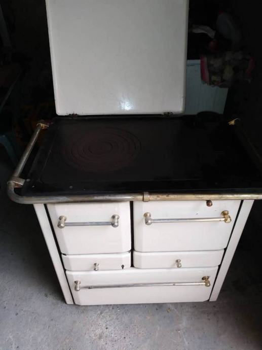 Plamen Požega sporet