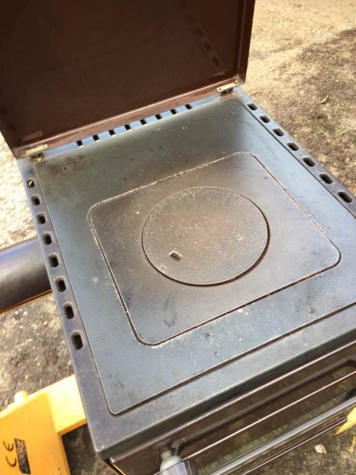 Šporet na drva Plamen