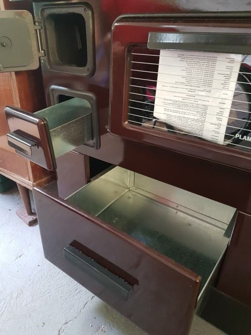 ŠPORET NA DRVA PLAMEN