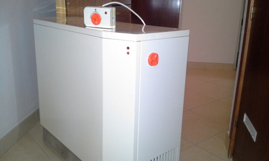 Termo peć 3kW sa regulatorm temperature
