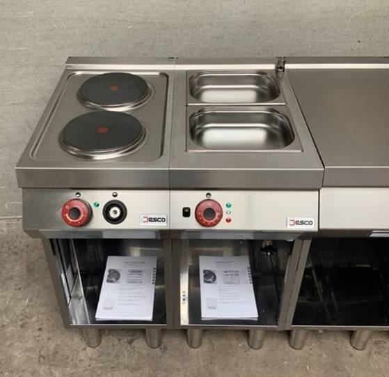 GASTRO LINIJA 700 - ŠTEDNJAK, TOPLA KUPKA , RADNI BLOK STOL