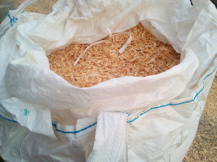 Hoblovinje, stelja za piliće, koke, race i dr.