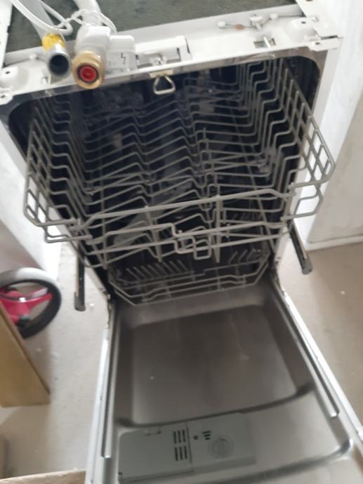 Gorenje perilica posudja 45 cm ugradbena - neispravna