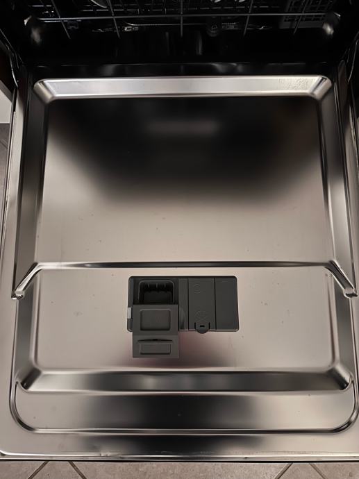 Whirlpool perilica za suđe