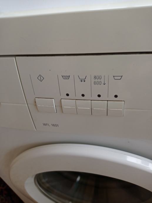 SAČUVAN BOSCH STROJ ZA PRANJE RUBLJA