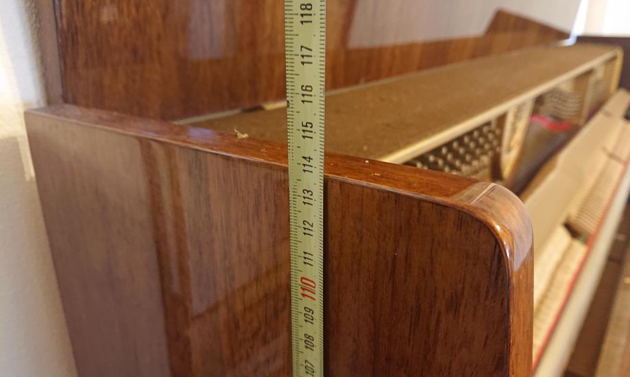 Pianino Petrof 114, 3 pedale