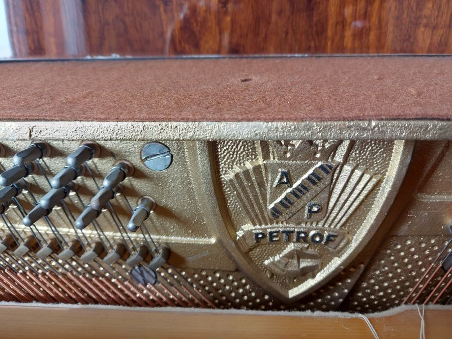Petrof pianino MODEL P125 OPERA 1974