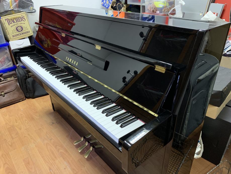 Pianino Yamaha B1 PE