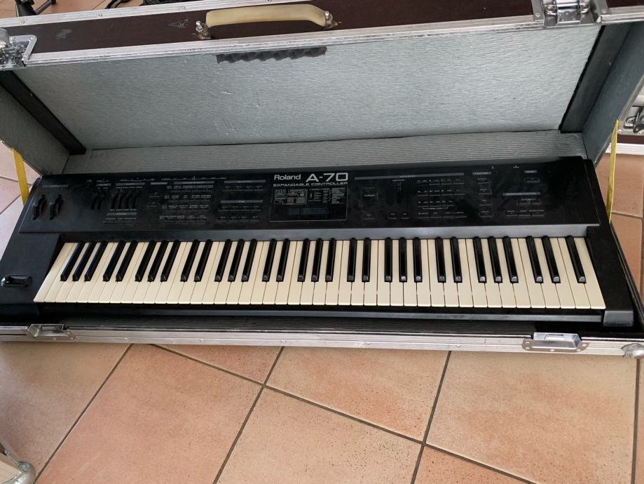 Roland A70