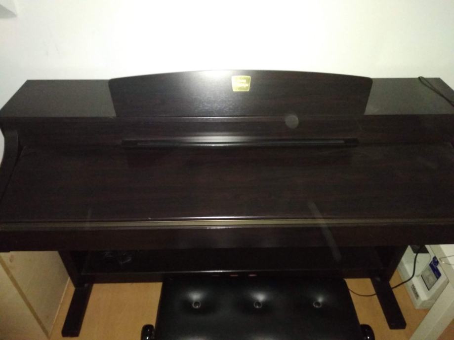 Yamaha clavinova clp 330