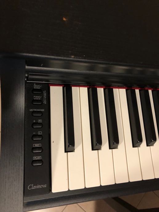YAMAHA Clavinova CLP-625 + Klavirska Stolica