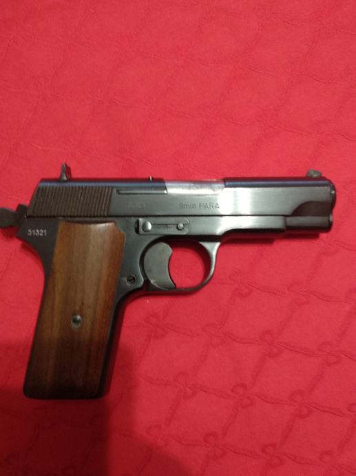 Crvena Zastava 9mm PARA