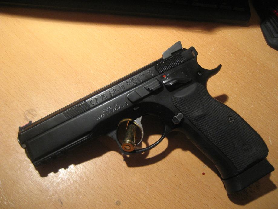 ČZ SP-01 Shadow