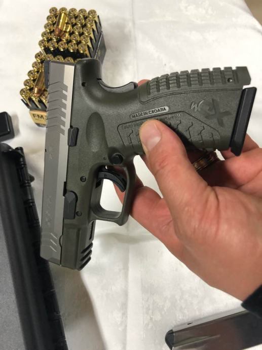 Pištolj Hs xdm 40 cal 40 s&w