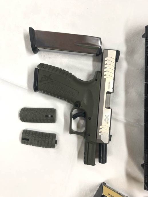 Pištolj Hs xdm 40 cal 40 s&w