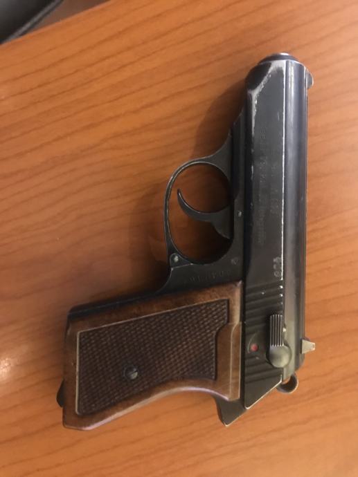 Pištolj Erma EP - 752