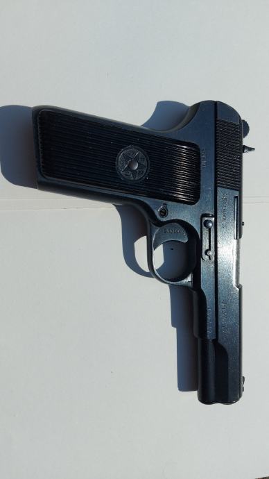 Pištolj M57 7,62 mm tetejac TT Crvena Zastava