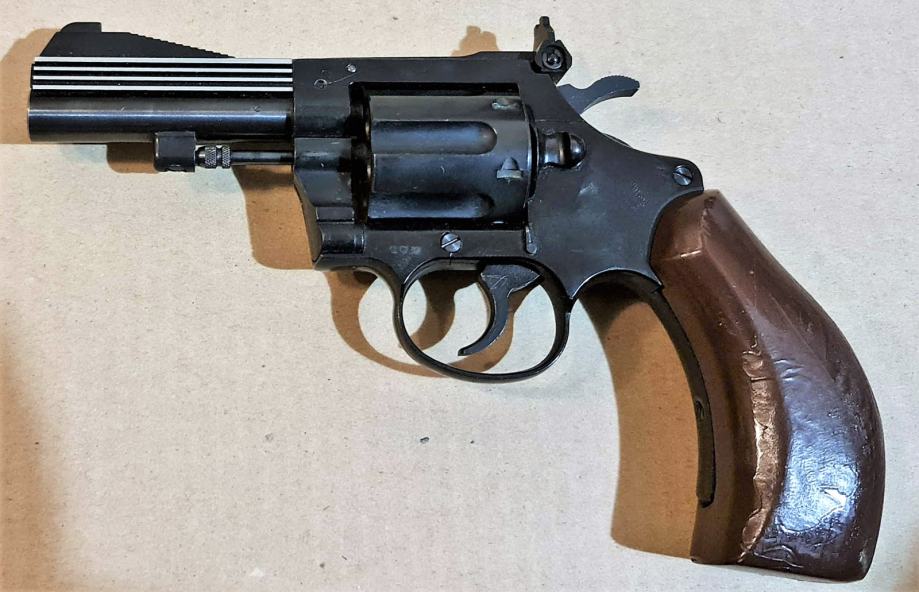 Prodajem Revolver RECK, Mod. Trooper, Cal. .22, MADE IN WEST GERMANY