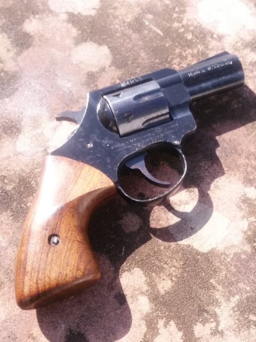 REZERVIRANO!! REVOLVER 22 WIN MAGNUM EM-GE