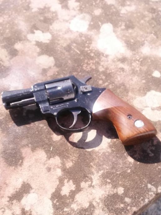 REZERVIRANO!! REVOLVER 22 WIN MAGNUM EM-GE