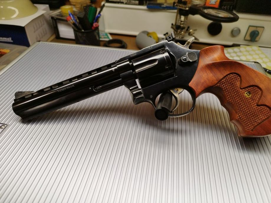 Revolver Taurus 689